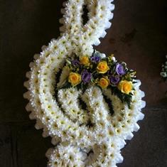 Musical Note Tribute - Funeral Flowers Hanwell